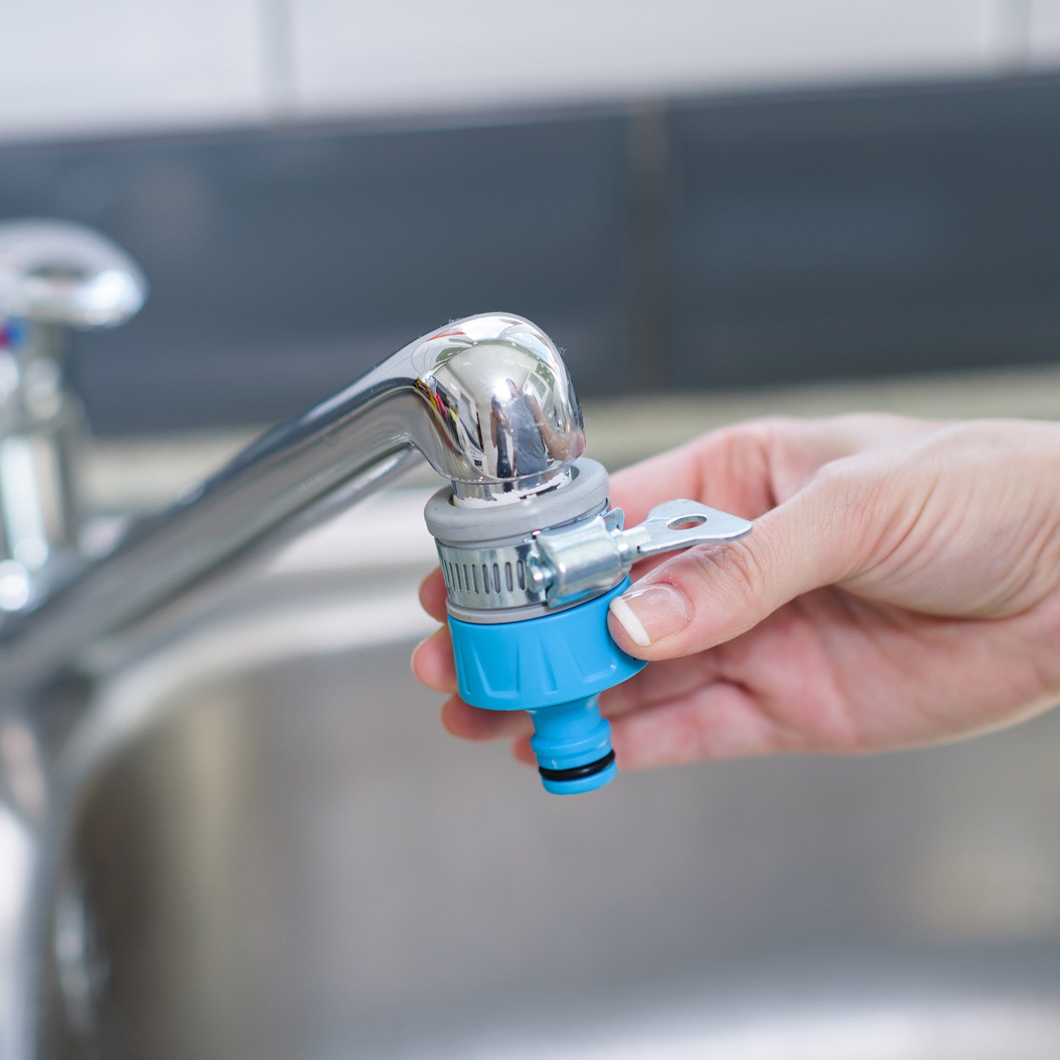 Flopro Indoor Round Tap Connector | Marshalls Garden